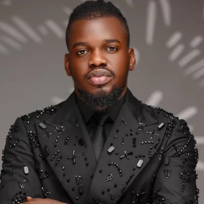 Button Rose - Não Atrasaste - LetrasMz